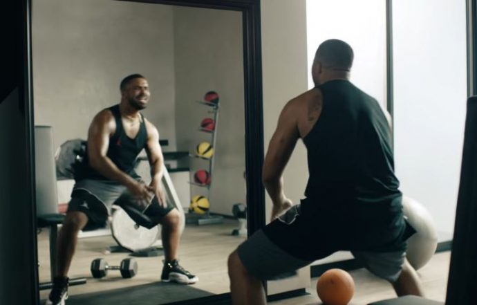 Drake Dances & Works Out to Taylor Swift's 'Bad Blood' in New Apple ...