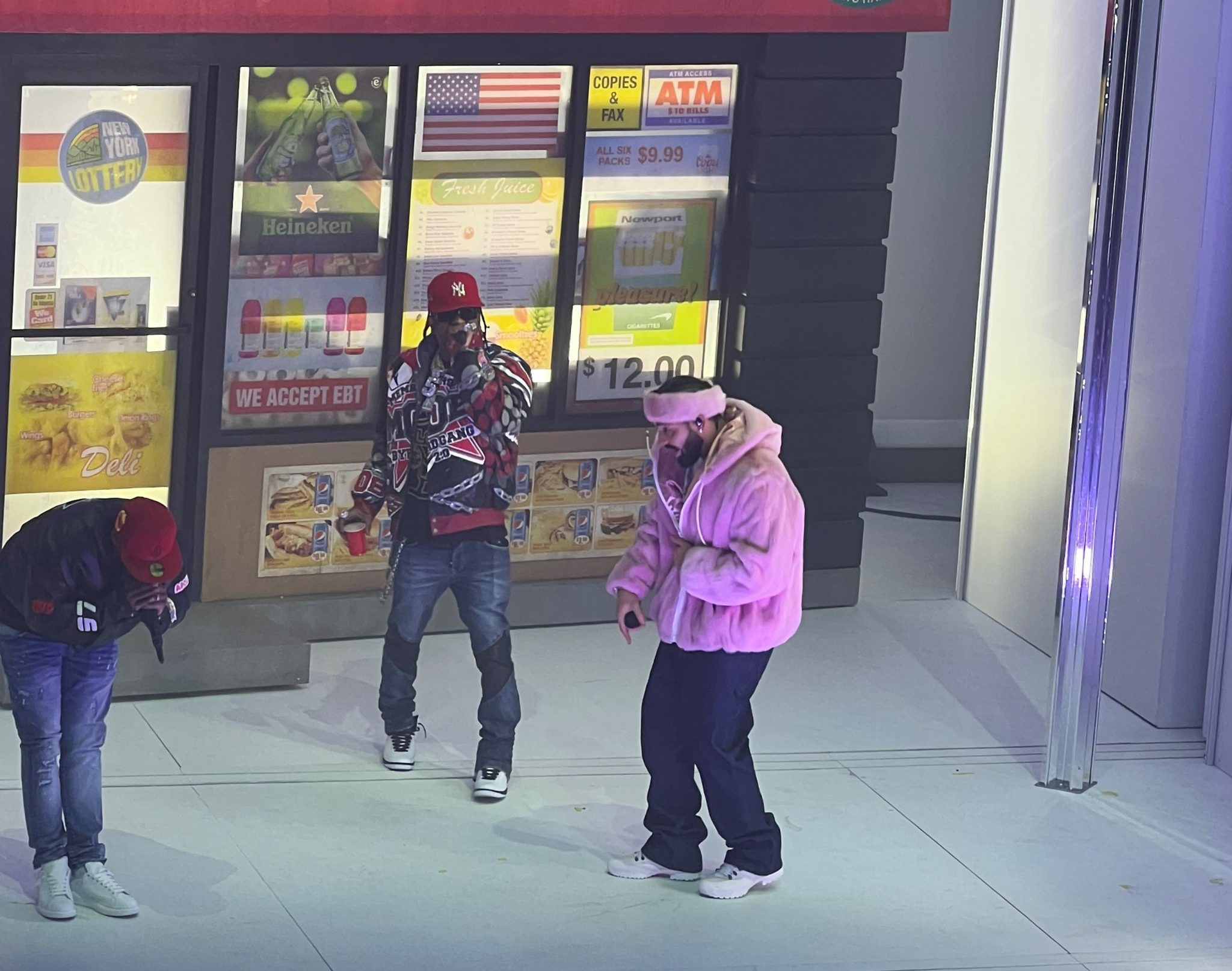 Drake Brings Out Dipset at Apollo Theater Show in NYC: Watch | HipHop-N ...