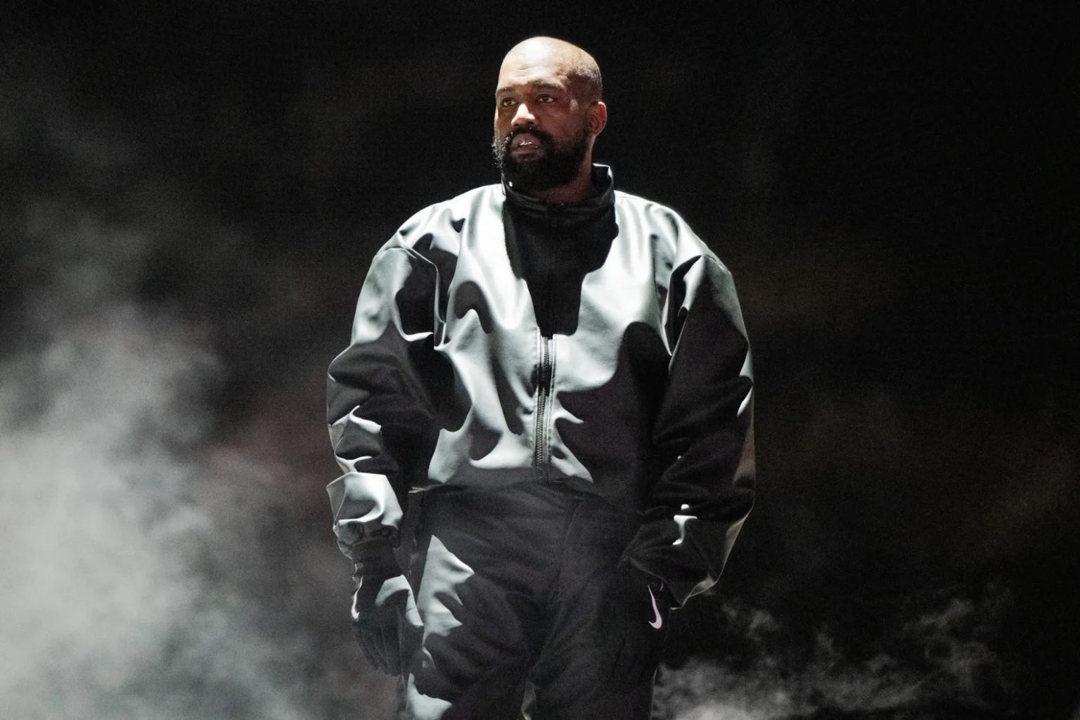 Kanye West Announces Deluxe Version Of 'Bully' Album To Release On June ...